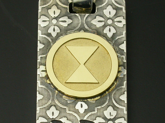 光り輝くゴールド家紋と和風柄の千社札！